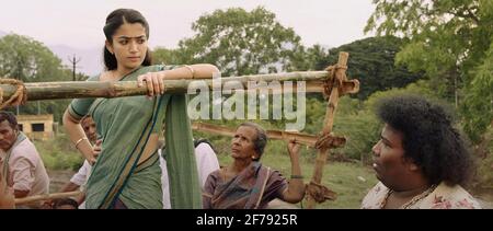 SULTAN, (aka SULTHAN), from left: Karthi, Rashmika Mandanna, 2021 ...