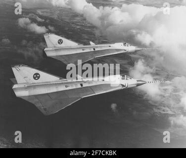 The Saab 35 Draken, a supersonic fighter aircraft developed by Saab for ...