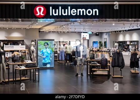 The Canadian sportswear clothing band, Lululemon store in Hong Kong ...