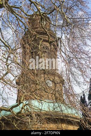 The "pepper pot" tower of St. Mary's Church, Banbury, Oxfordshire Stock ...