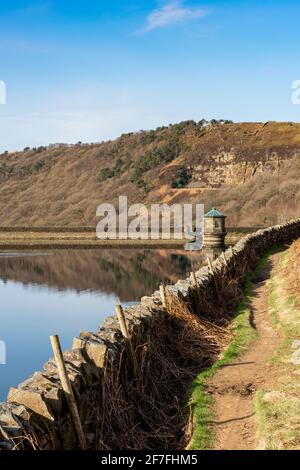 Kinder Reservoir (Hayfield Reservoir), Peak District National Park ...