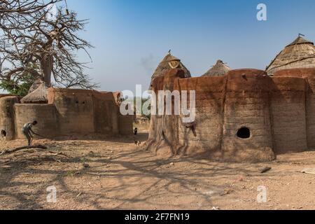 Earth tower house, called takienta, of Batammariba people in ...
