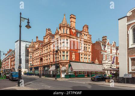 South Audley Street, London, England, UK Stock Photo - Alamy