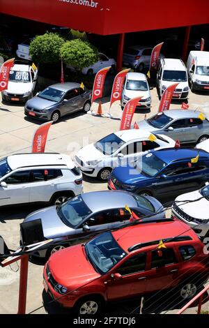 salvador, bahia / brazil - december 30, 2015: People moving on Itapua ...