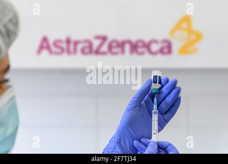 ZAGREB, CROATIA - Mar 30, 2021: Medical worker holding syringe and ...