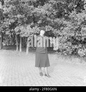 New (Barathea) Uniform for shovelings in training as an officer of the ...