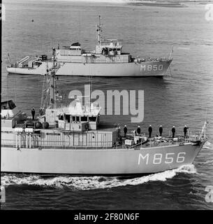 Alkmaar-Class TripARtite Mine hunter, Hr.Ms. Schiedam (1986 Stock Photo ...