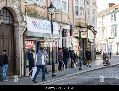 Camborne, Cornwall, UK. 12th Apr, 2021. There was a long queue for Both ...