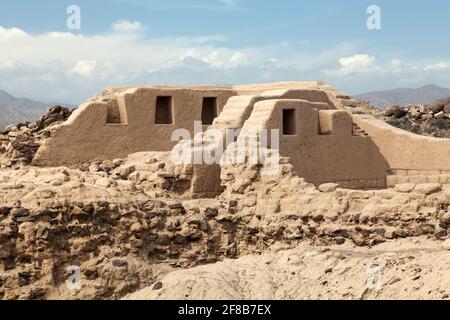 Los Paredones - historic ruins of incan castle in Nazca or Nazca town ...