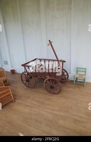 Child’s Edwardian wooden hand cart Stock Photo - Alamy