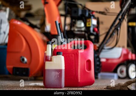 Canister of synthesis gas Stock Photo - Alamy