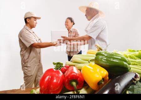 Farmers express agricultural products Stock Photo - Alamy