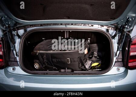 Fiat 500e, a suitcase in the luggage compartment of a car Photo: Pontus ...