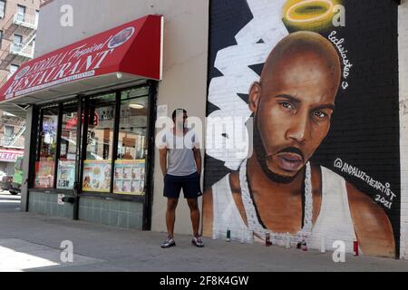 Tribute To Late Rapper DMX In New Mural, New York, NY USA Stock Photo ...
