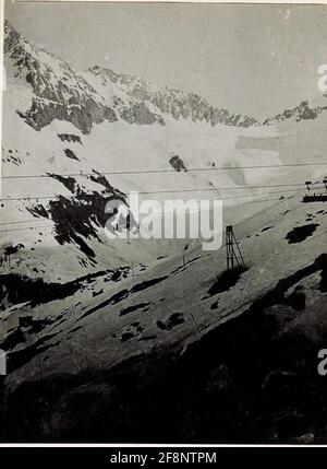 Panoramic picture of natural and geological wonders of Arches national ...