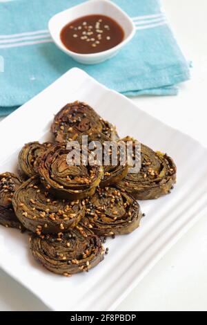 Alu Vadi, Patra, paatra, colocasia leaves roll, Patrode is a popular ...