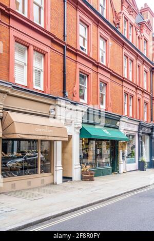 Red Brick Architecture in Marylebone High Street, Marylebone Village ...