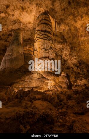 Stunning formations in the Hall of Giants deep underground in Carlsbad ...