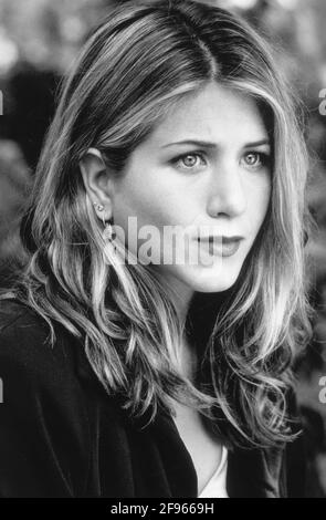 Jennifer Aniston Film: The Object Of My Affection (1998) Characters ...