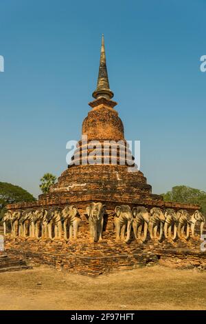 Wat Sorasak Temple (Elephant Temple) in Sukhothai historical park ...