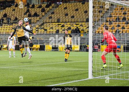 KERKRADE, NETHERLANDS - APRIL 16: goalkeeper Jan Hoekstra of Roda JC ...