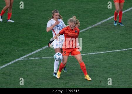 Dani Weatherholt (17 OL Reign) during the National Womens Soccer League ...