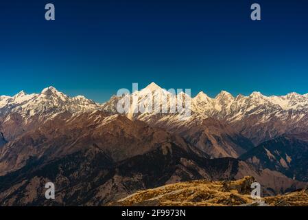 Khaliya Top Trek in Munsyari, Uttarakhand, India Stock Photo - Alamy