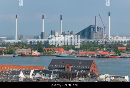 A picture of the HOFOR Amagerverket power factory as seen from afar ...