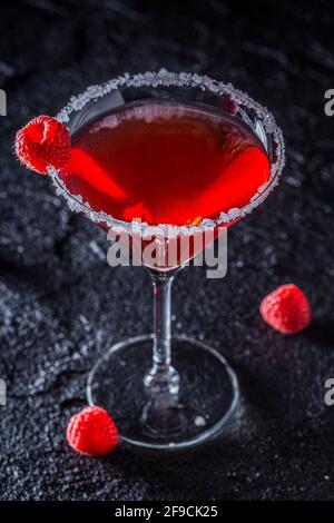 Strawberry margarita cocktails with fresh mint and whole strawberry ...