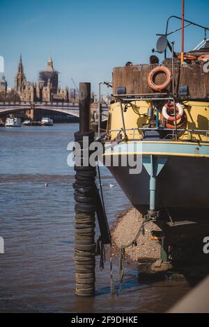 The Tamesis Dock floating pub on the River Thames, Lambeth, London ...