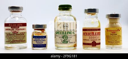 Vintage 1950s Vials of PENICILLIN G Produced by CSC Pharmaceuticals New ...