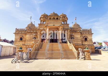 Ornate limestone Hindu temple Shri Vallabh Nidhi Mandir in Alperton ...