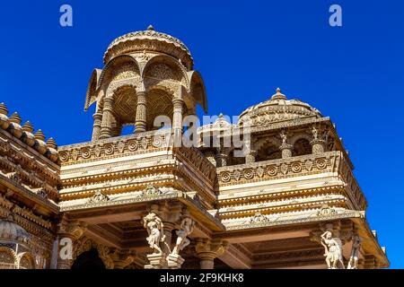 Ornate limestone Hindu temple Shri Vallabh Nidhi Mandir in Alperton ...