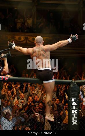 UK UFC Heavyweight fighter Ian 'The Machine' Freeman prepares for his ...