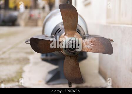 Torpedo missile propeller Stock Photo - Alamy
