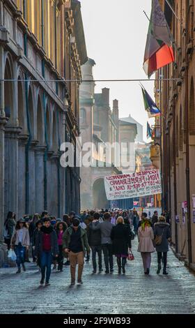 Via Zamboni in the university quarter, Bologna, Emilia-Romagna, Italy ...
