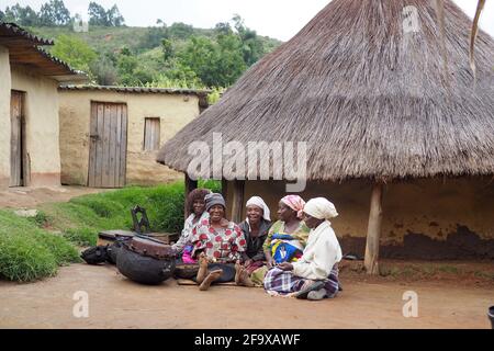 Traditional African Mud House with Grass Roof in Juba, South Sudan ...