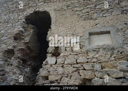 Fortress Tower At Cetatea Trascaului / Cetatea Coltesti / Torockóvár ...