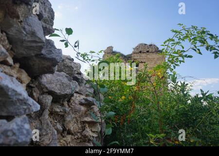 Fortress Tower At Cetatea Trascaului / Cetatea Coltesti / Torockóvár ...