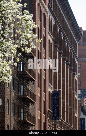 Baruch College Campus Information and Technology Building 151 East 25th ...