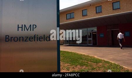 HMP Bronzefield Women's Prison Stock Photo - Alamy