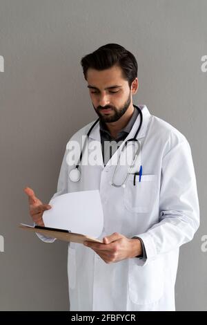 Hospital medical analysis laboratory, Reading an antibiogram Stock ...