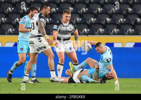 Max Jowitt (1) of Wakefield Trinity ,Ben ThalerJosh Griffin (4) of Hull ...