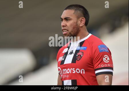 Ken Sio (2) of Salford Red Devils during the warm up Stock Photo - Alamy