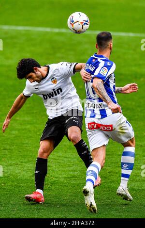 Edgar Mendez of Deportivo Alaves during the La Liga Santander match ...