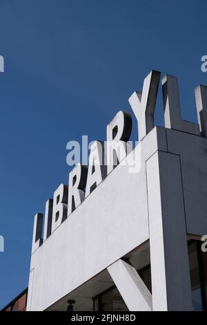 Thornton Heath Library, London, United Kingdom Stock Photo - Alamy