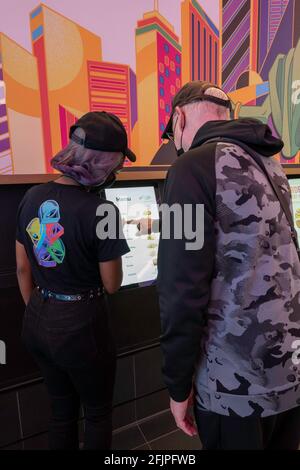 Taco Bell opens ‘digital only’ restaurant in Times Square that serves ...