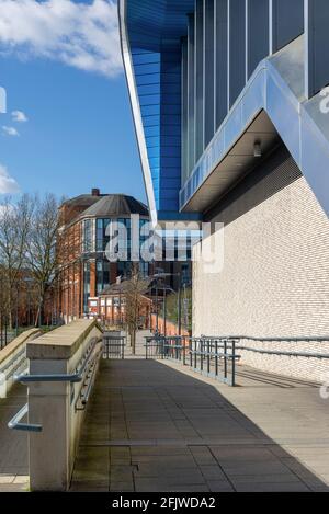 Reading Railway Station, Transport Hub, Rail Air, Reading to Heathrow ...