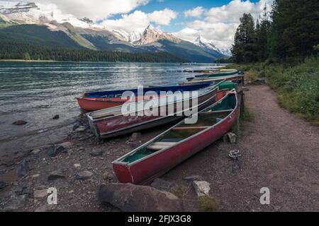 Maligne Lake, Samson Peak, and Mt Brazeau in Jasper National Park in ...
