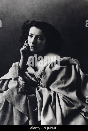 Sarah Bernhardt 1864 by Felix Nadar Stock Photo - Alamy